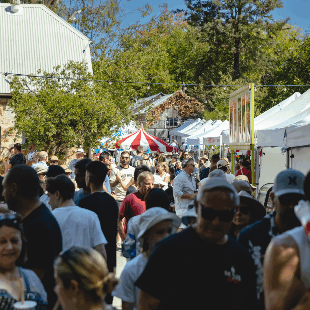 Gathered Christmas Design Market | KIDDO Mag